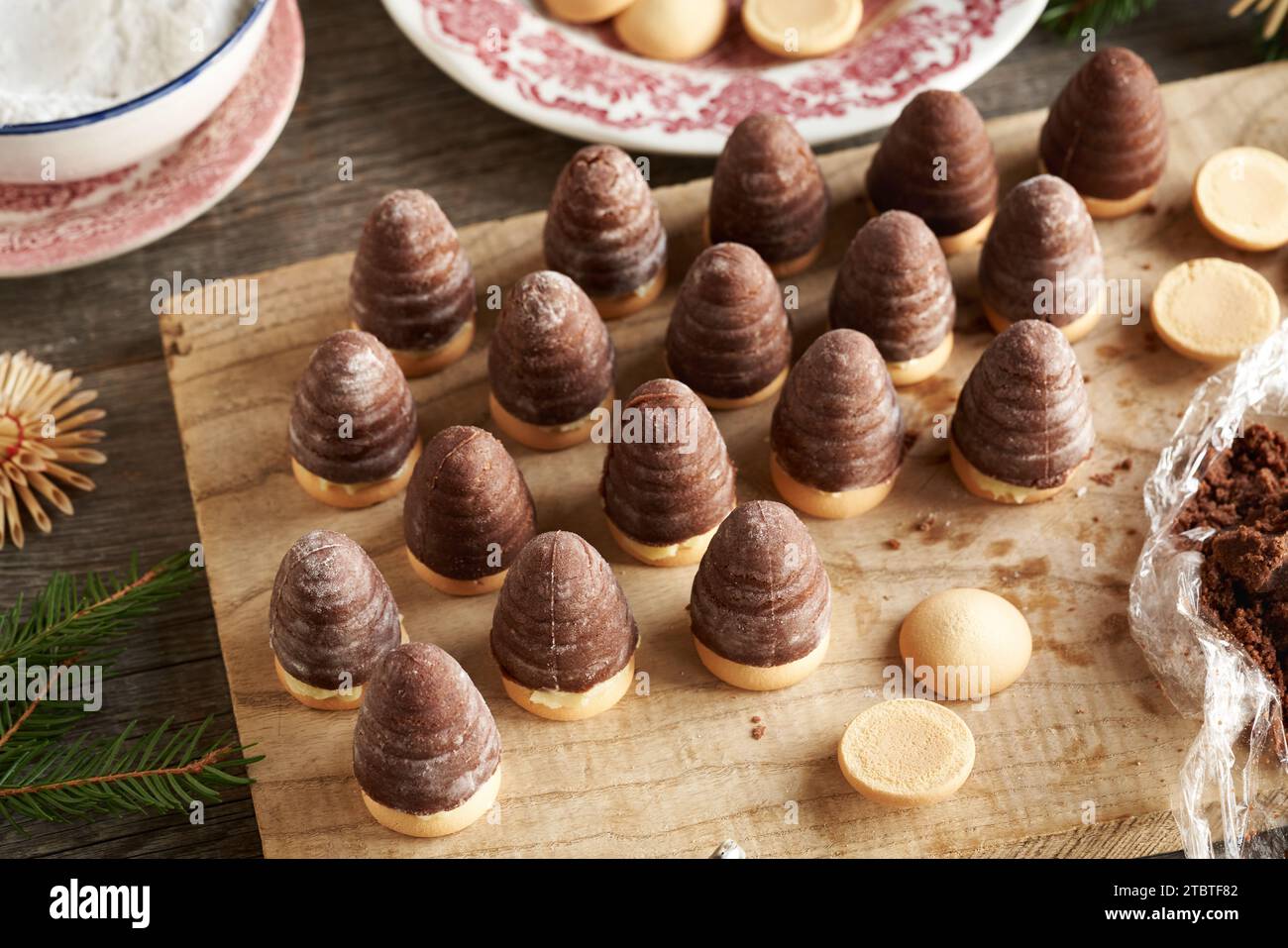 Homemade wasp nests or beehives - traditional Czech Christmas cookies ...