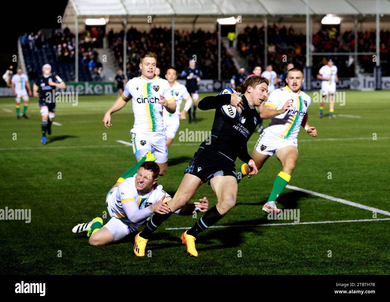 Glasgow Warriors' Sebastian Cancelliere on his way over to score their ...
