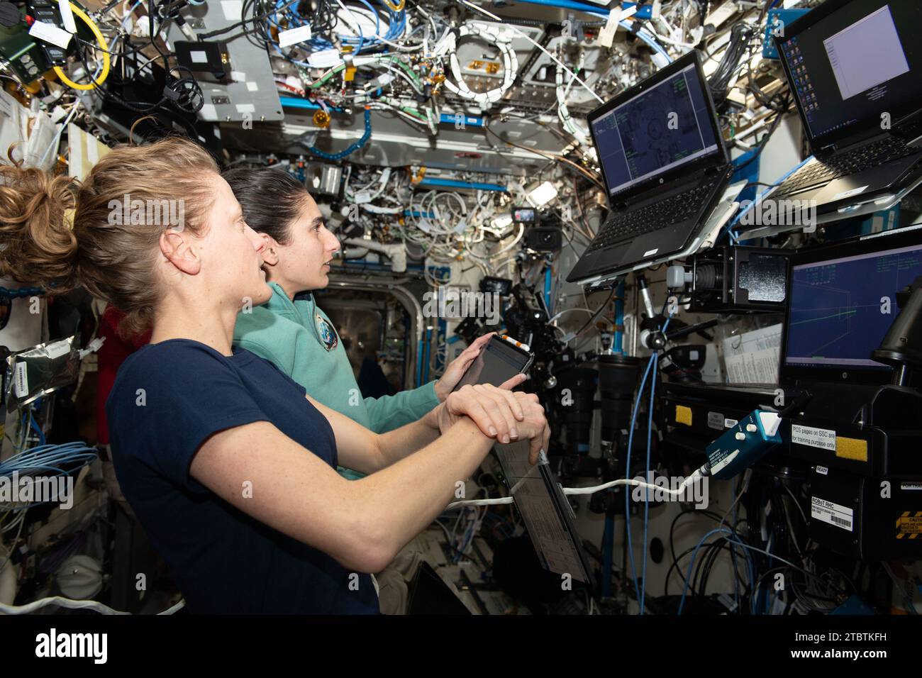 Guide module hi-res stock photography and images - Alamy