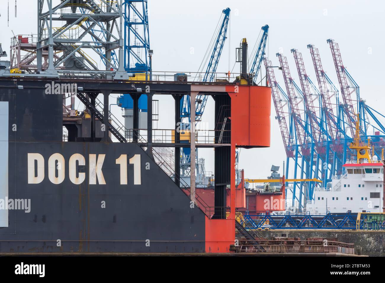The dry dock Dock 11 in the city of Hamburg, Germany Stock Photo - Alamy