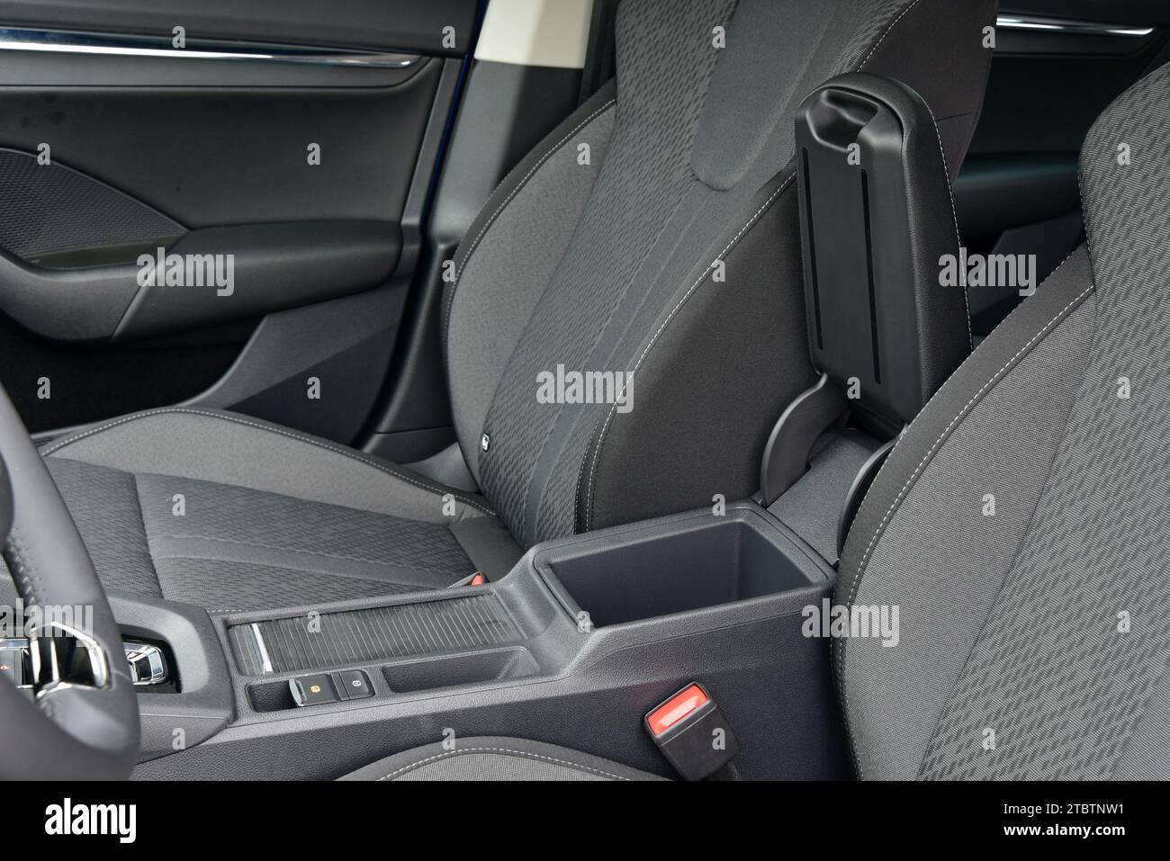 Open storage box between front car seats Stock Photo - Alamy