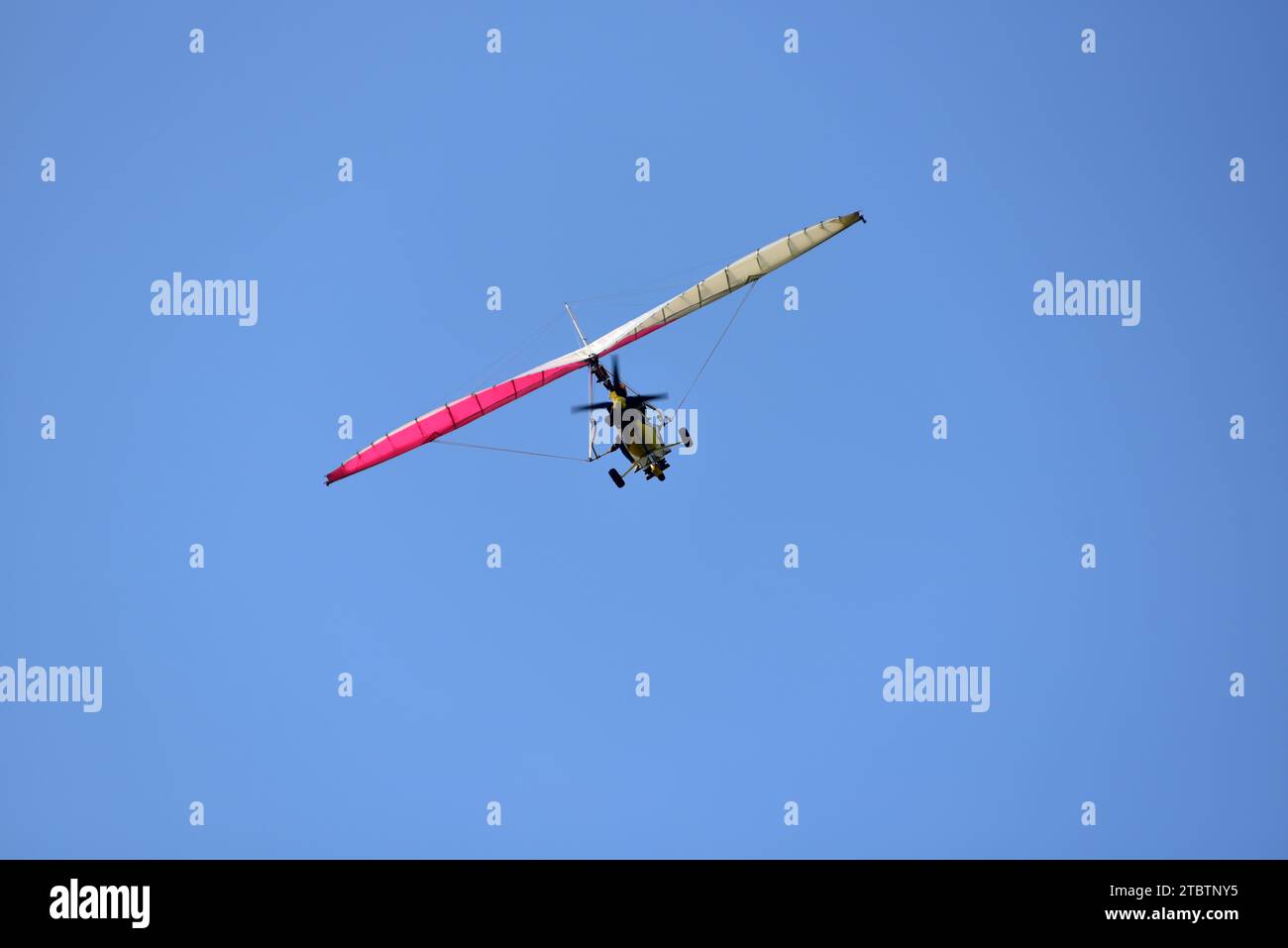 Motorized kite hi-res stock photography and images - Alamy