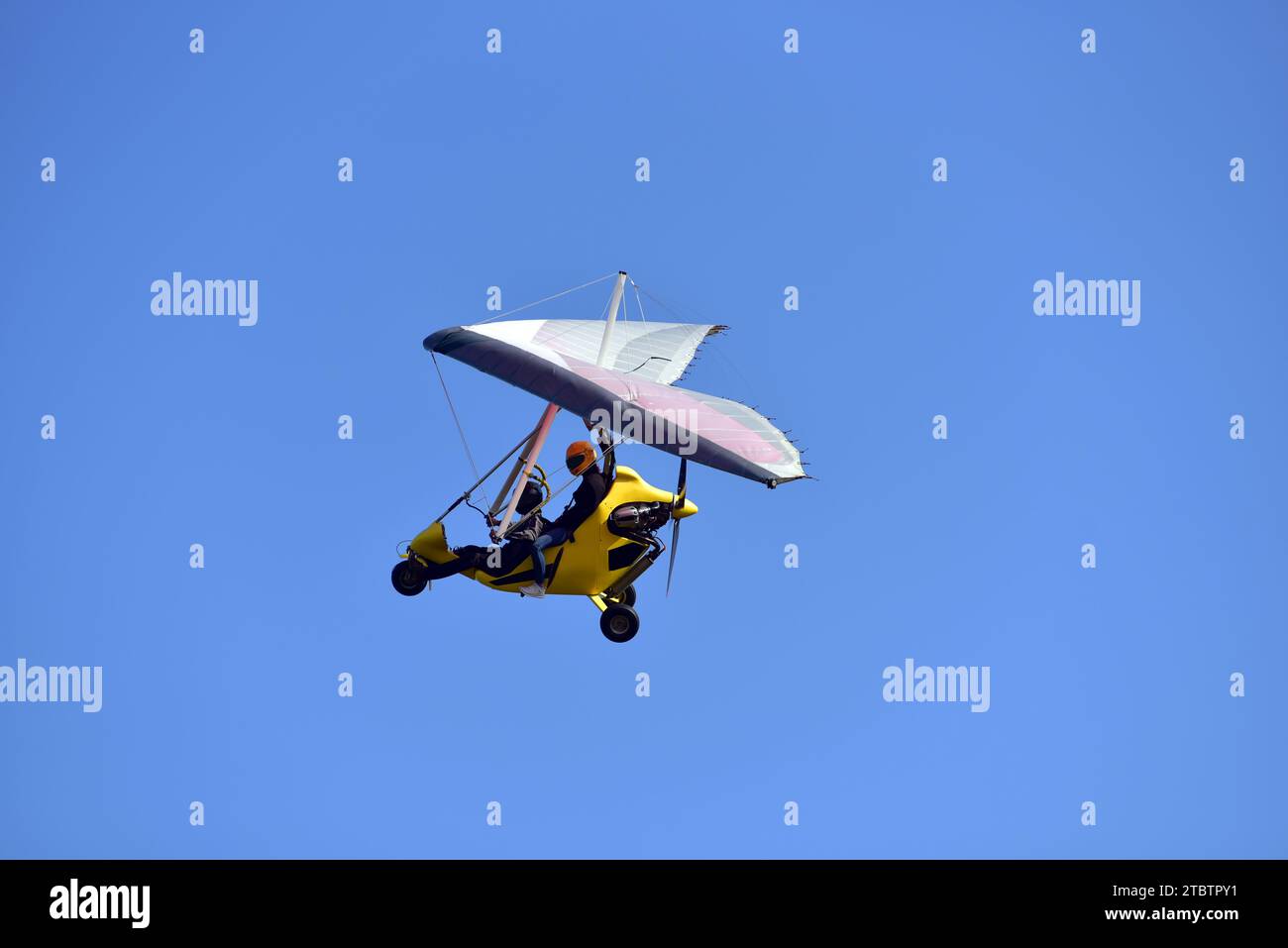 Motorized kite hi-res stock photography and images - Alamy