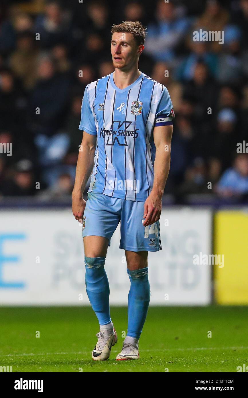 Ben Sheaf #14 of Coventry City during the Sky Bet Championship match ...