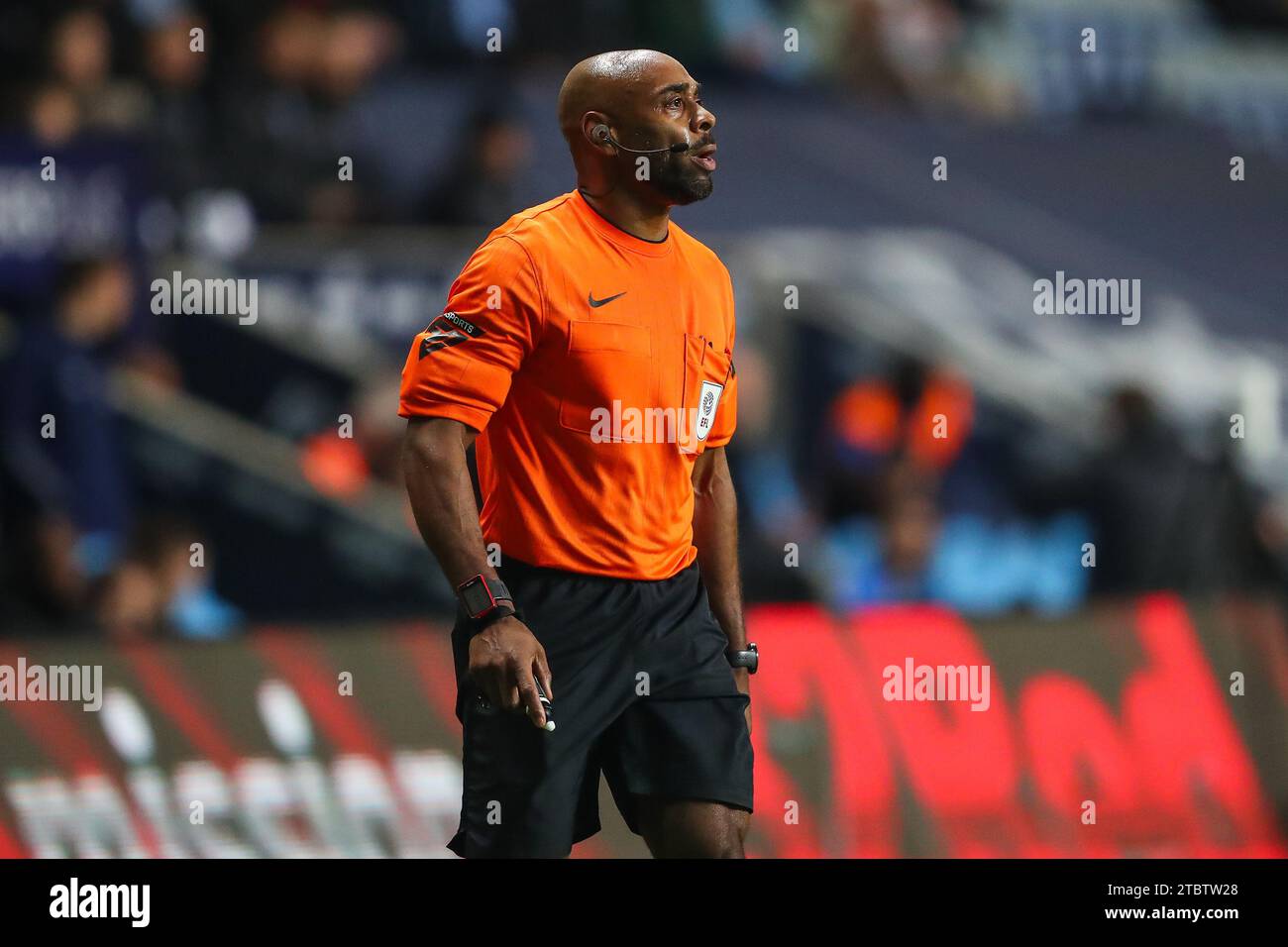 Referee Sam Allison during the Sky Bet Championship match Coventry City ...