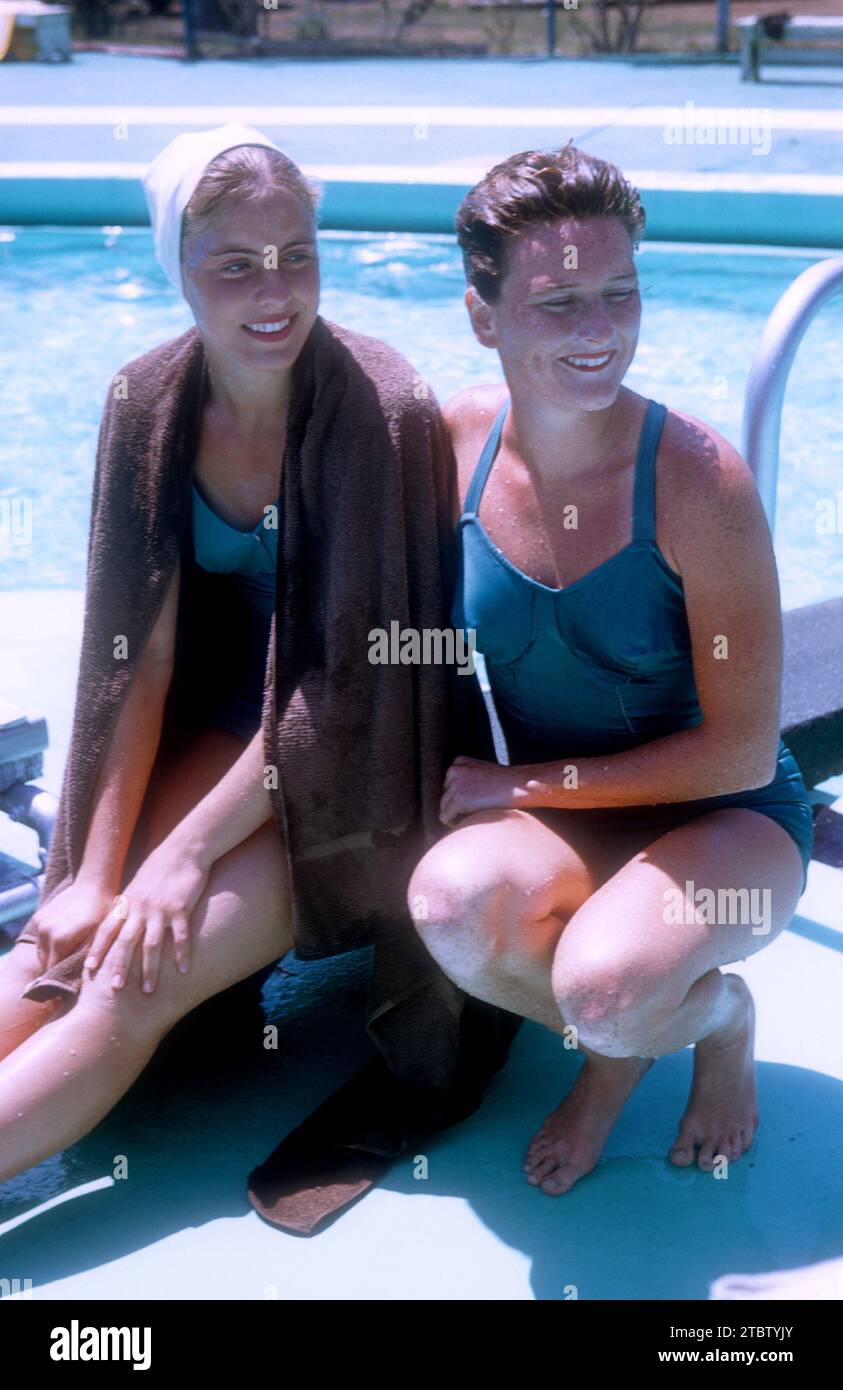 DAYTONA BEACH, FL - APRIL 8: American divers Ann Cooper and Emily ...