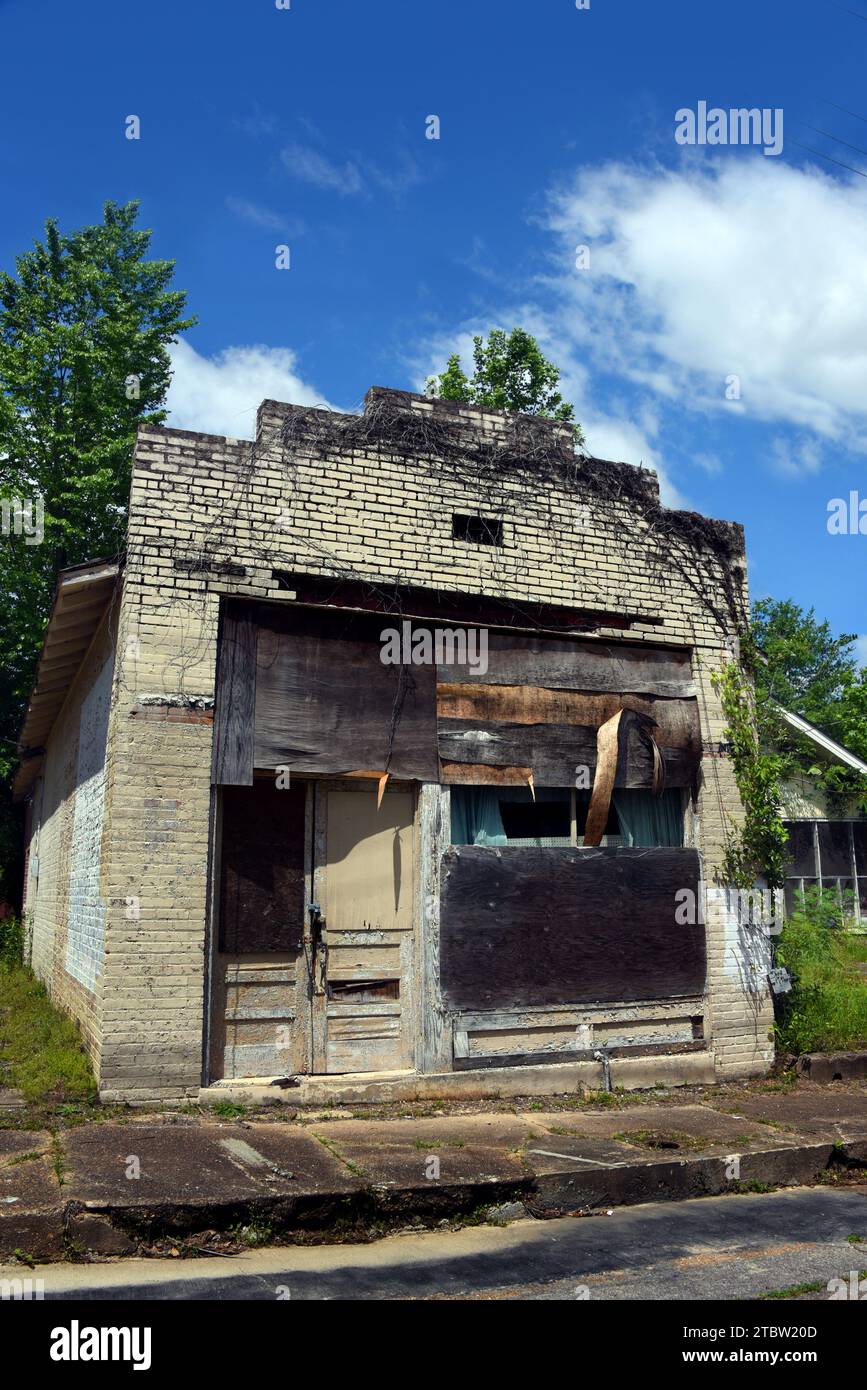 Neighborhood grocery store hi-res stock photography and images - Alamy