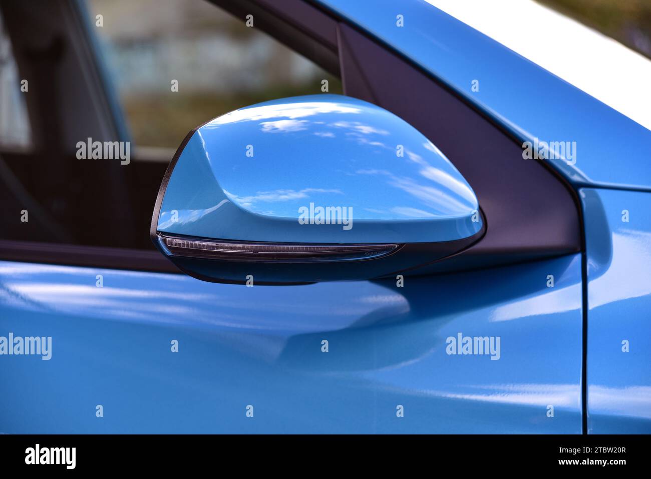Side view with indicator hi-res stock photography and images - Alamy