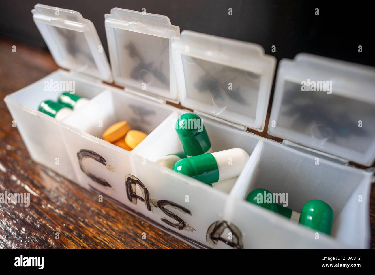 Tabletstorage hi-res stock photography and images - Alamy