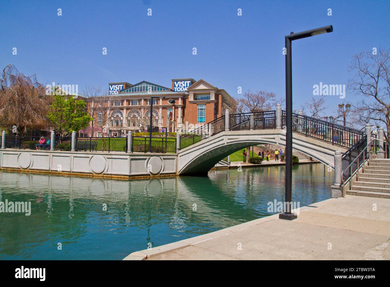 Bridge in indianapolis indiana hi-res stock photography and images - Alamy