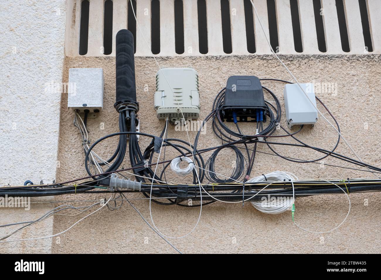 Hub box hi-res stock photography and images - Alamy