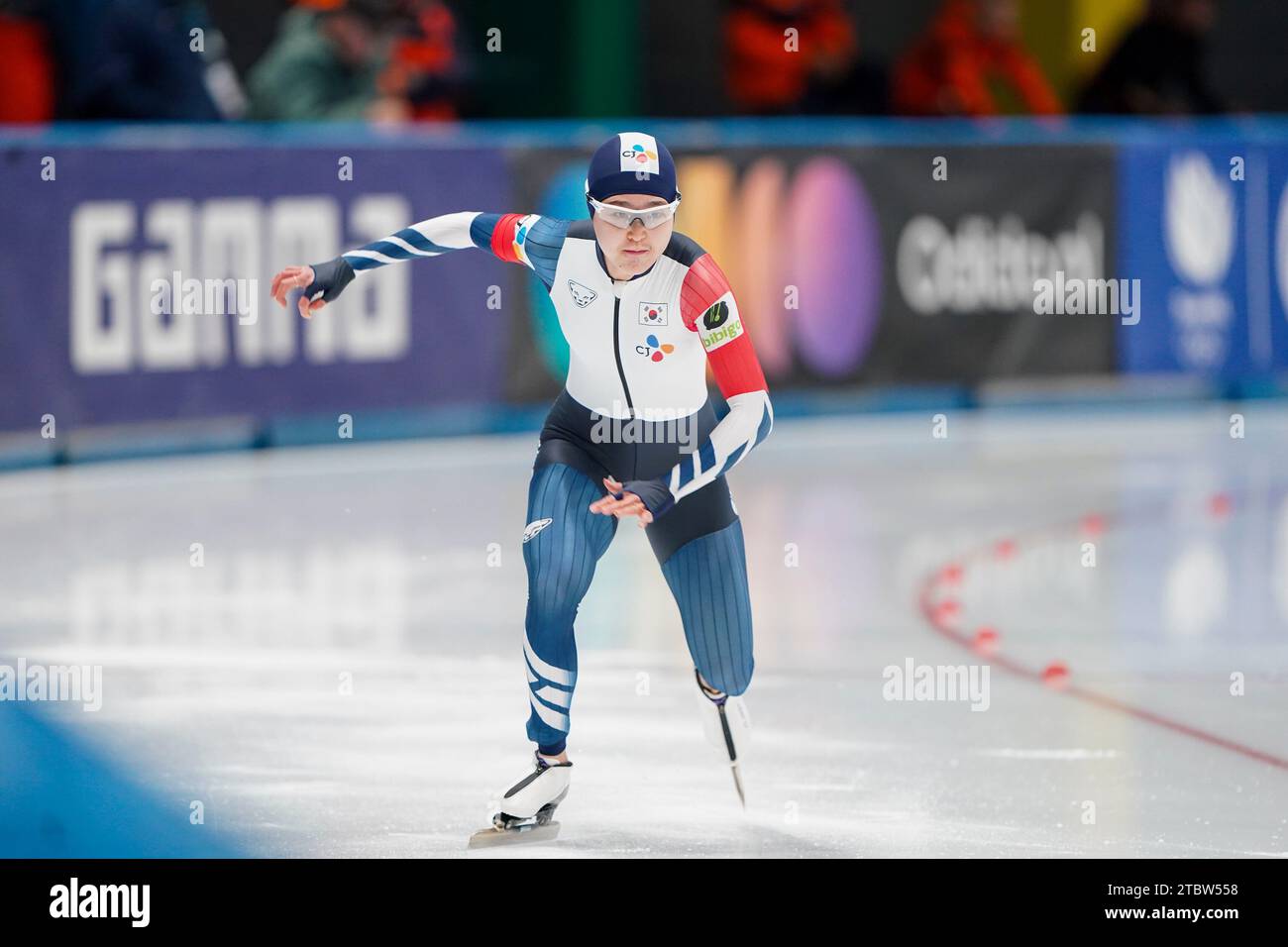 Kim min sun hi-res stock photography and images - Alamy