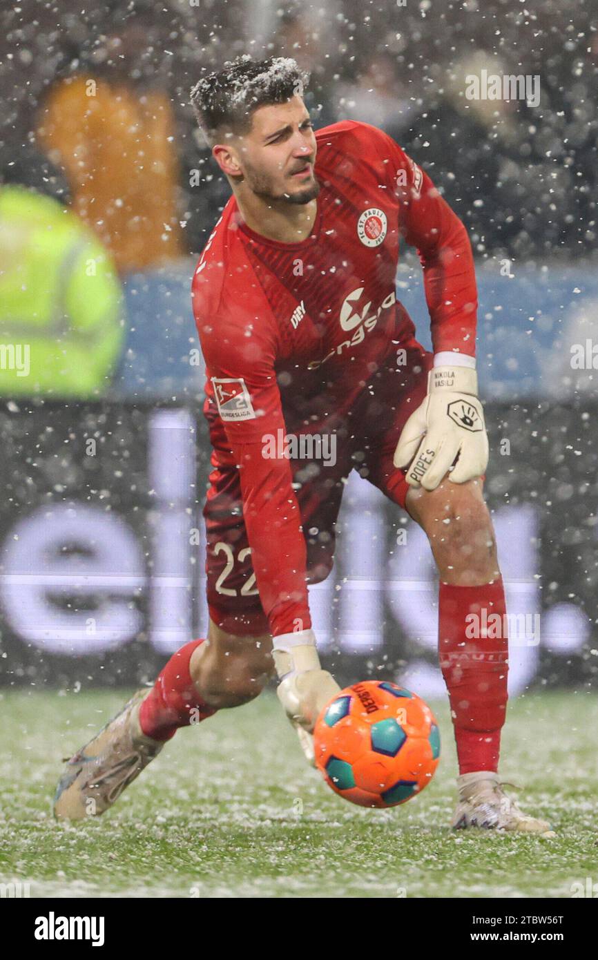 Hamburg, Deutschland. 01st Dec, 2023. 2. Bundesliga - FC St. Pauli ...