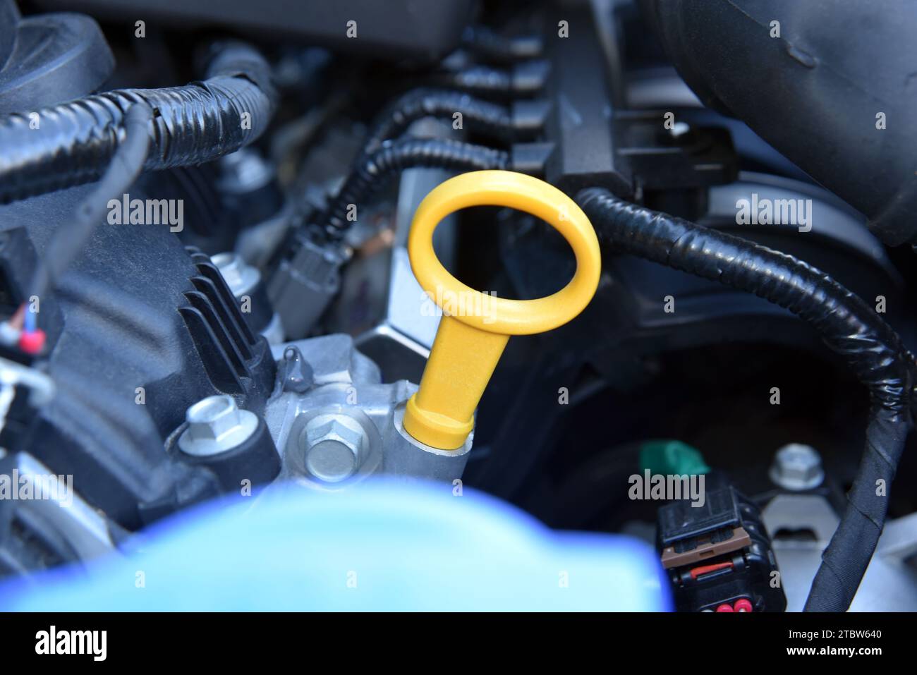 Car engine oil level dipstick, detail Stock Photo - Alamy