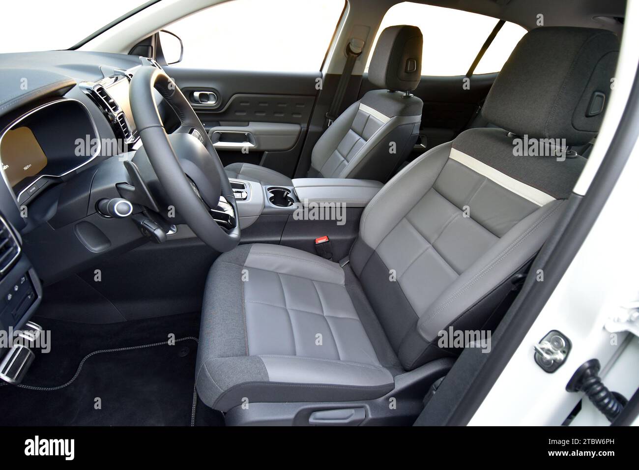Front seats of a modern passenger car Stock Photo - Alamy