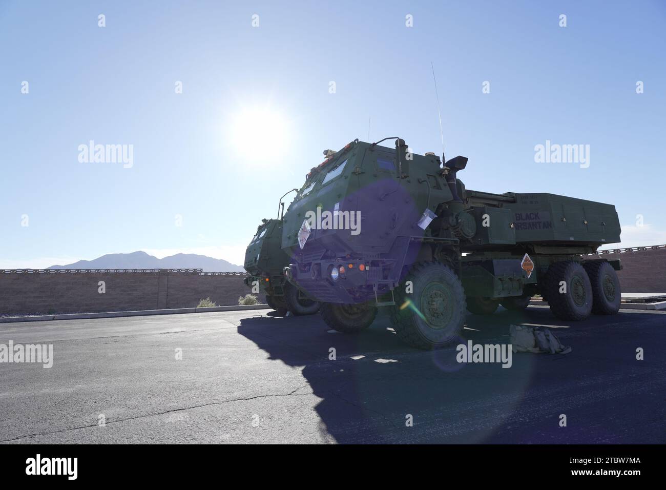 U.S. Army Soldiers from Bravo Battery, 3rd Battalion, 27th Field ...