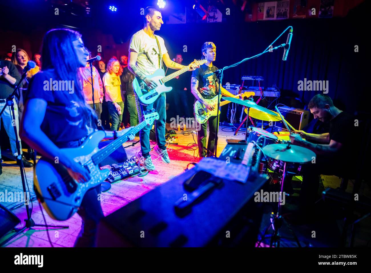 Edinburgh, Scotland. Fri 8 December 2023. Indie guitar and drums duo ...