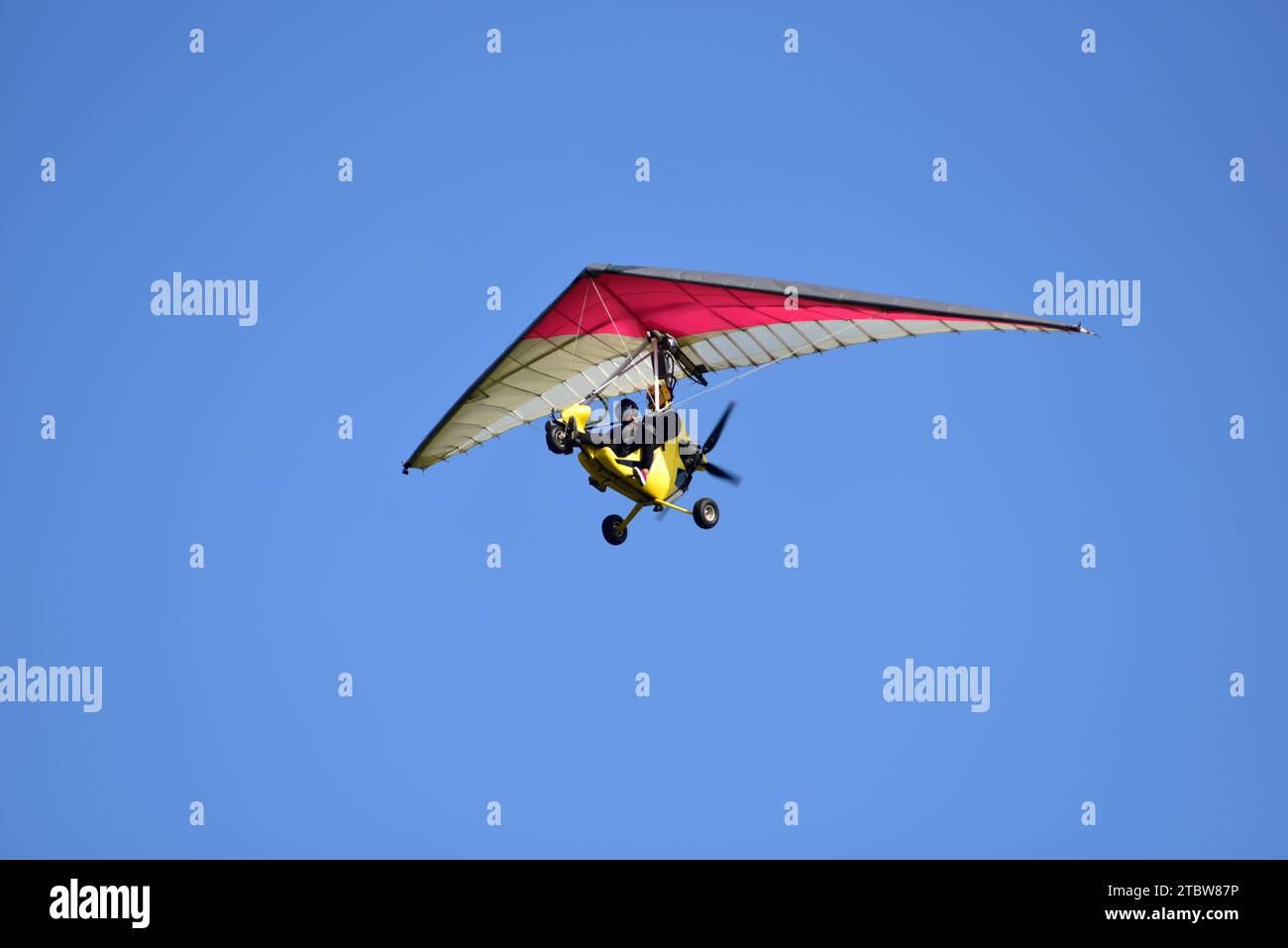 Motorized kite hi-res stock photography and images - Alamy