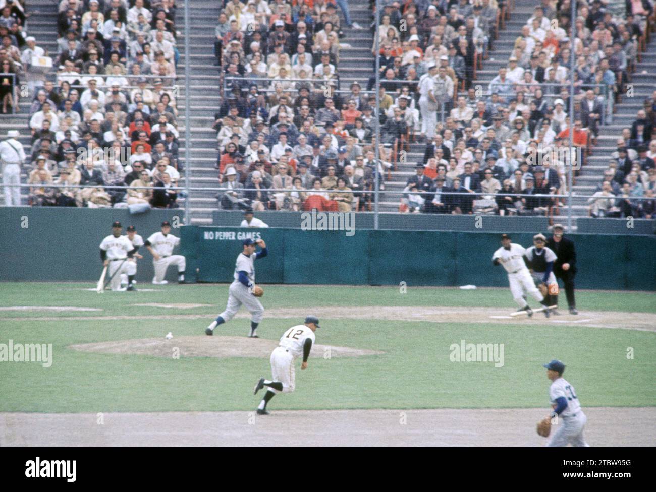 SAN FRANCISCO, CA - MAY 21: Pitcher Sandy Koufax #32 of the Los Angeles ...