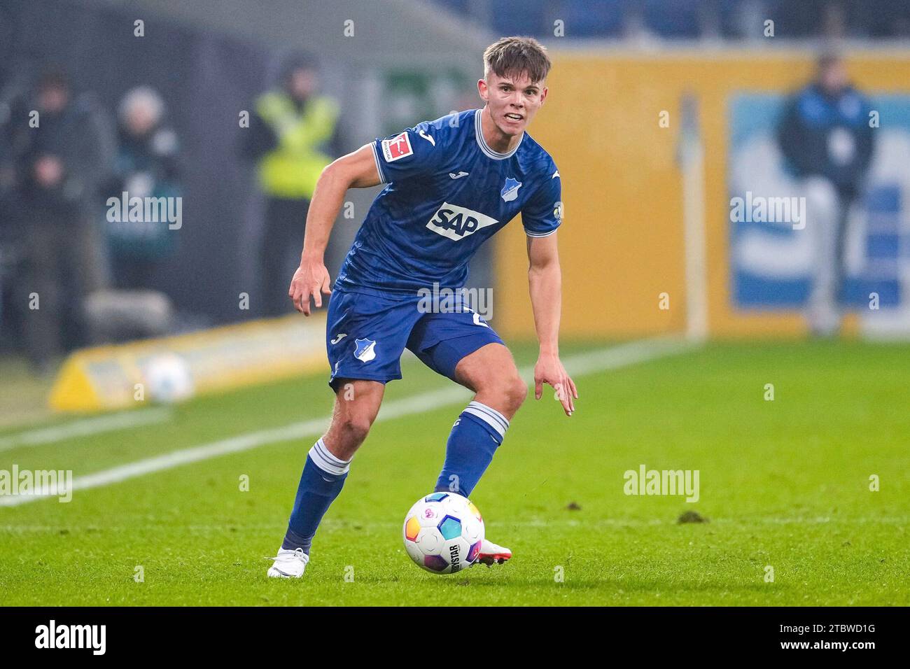 Sinsheim, Deutschland. 08th Dec, 2023. Finn Ole Becker (Hoffenheim, 20 ...