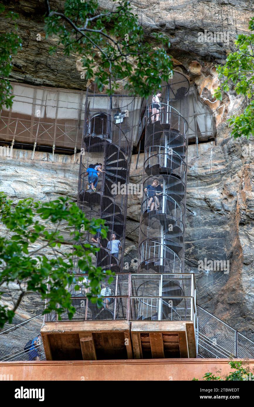 Spiral staircase sigiriya rock cave hi-res stock photography and images ...