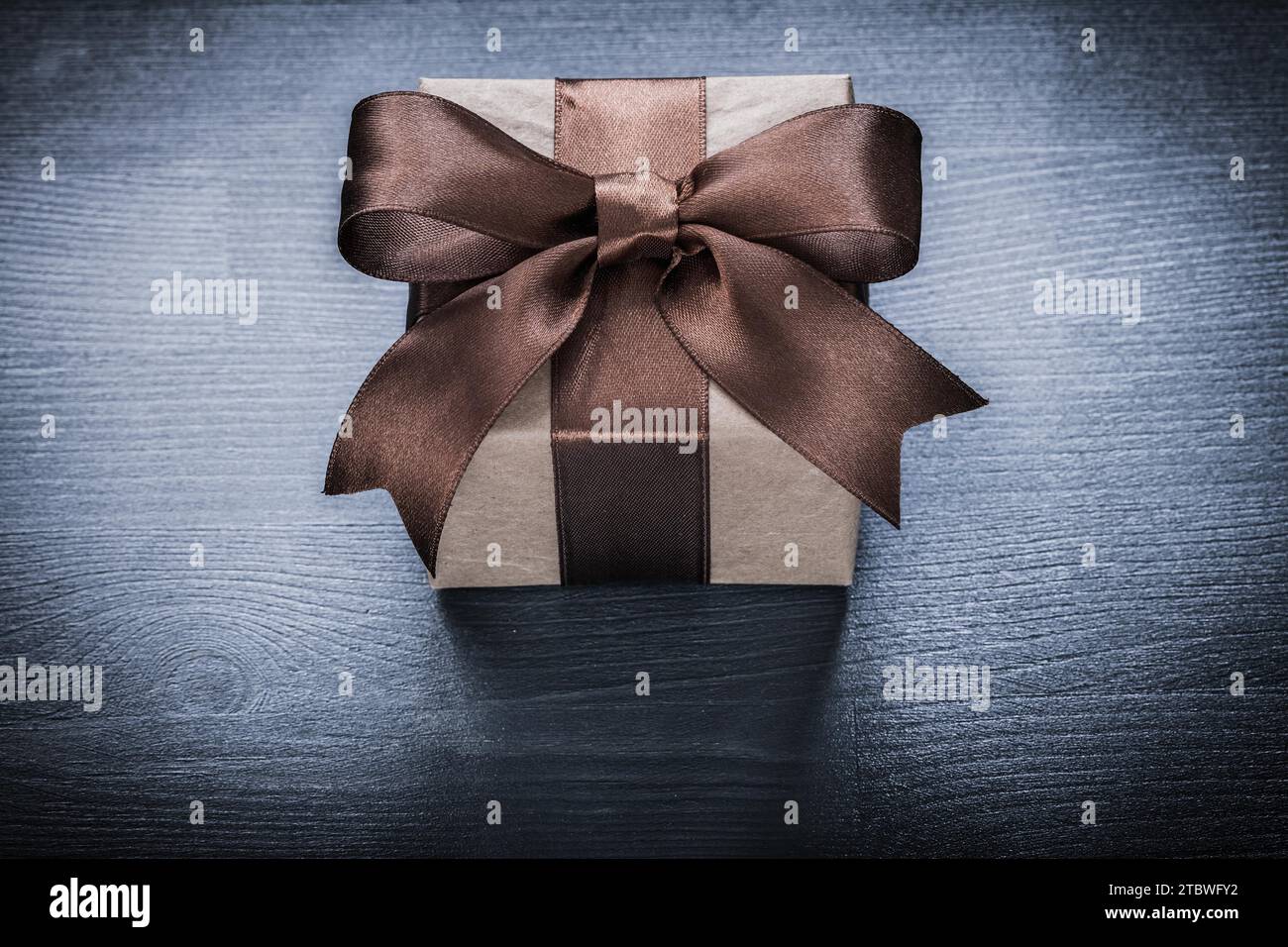 Packed christmas gift box hi-res stock photography and images - Alamy
