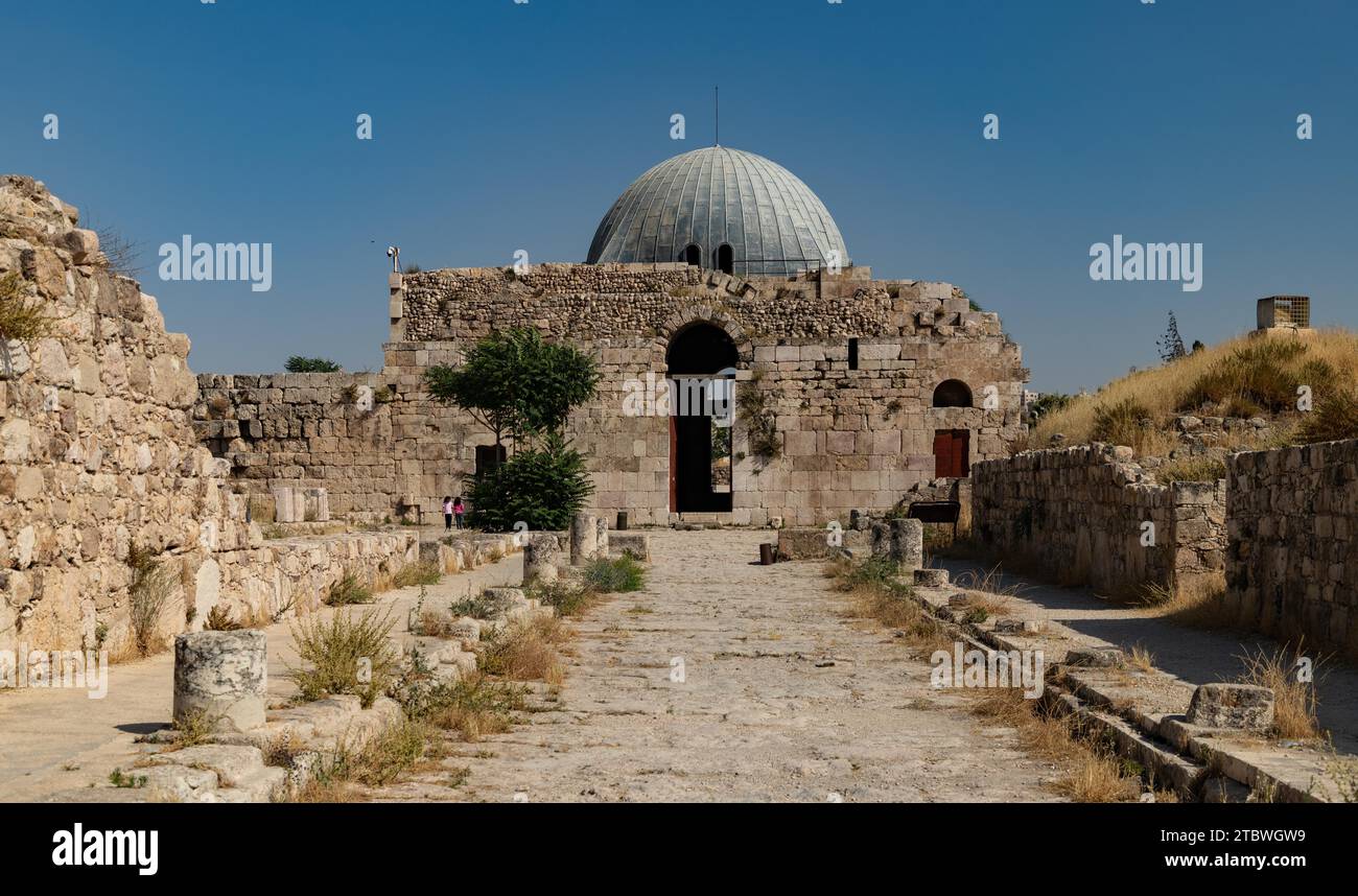 A picture of the Umayyad Monumental Gateway in Amman Stock Photo - Alamy