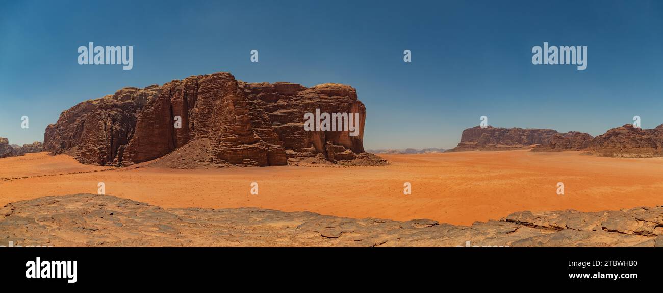 Wadi rum panorama hi-res stock photography and images - Alamy