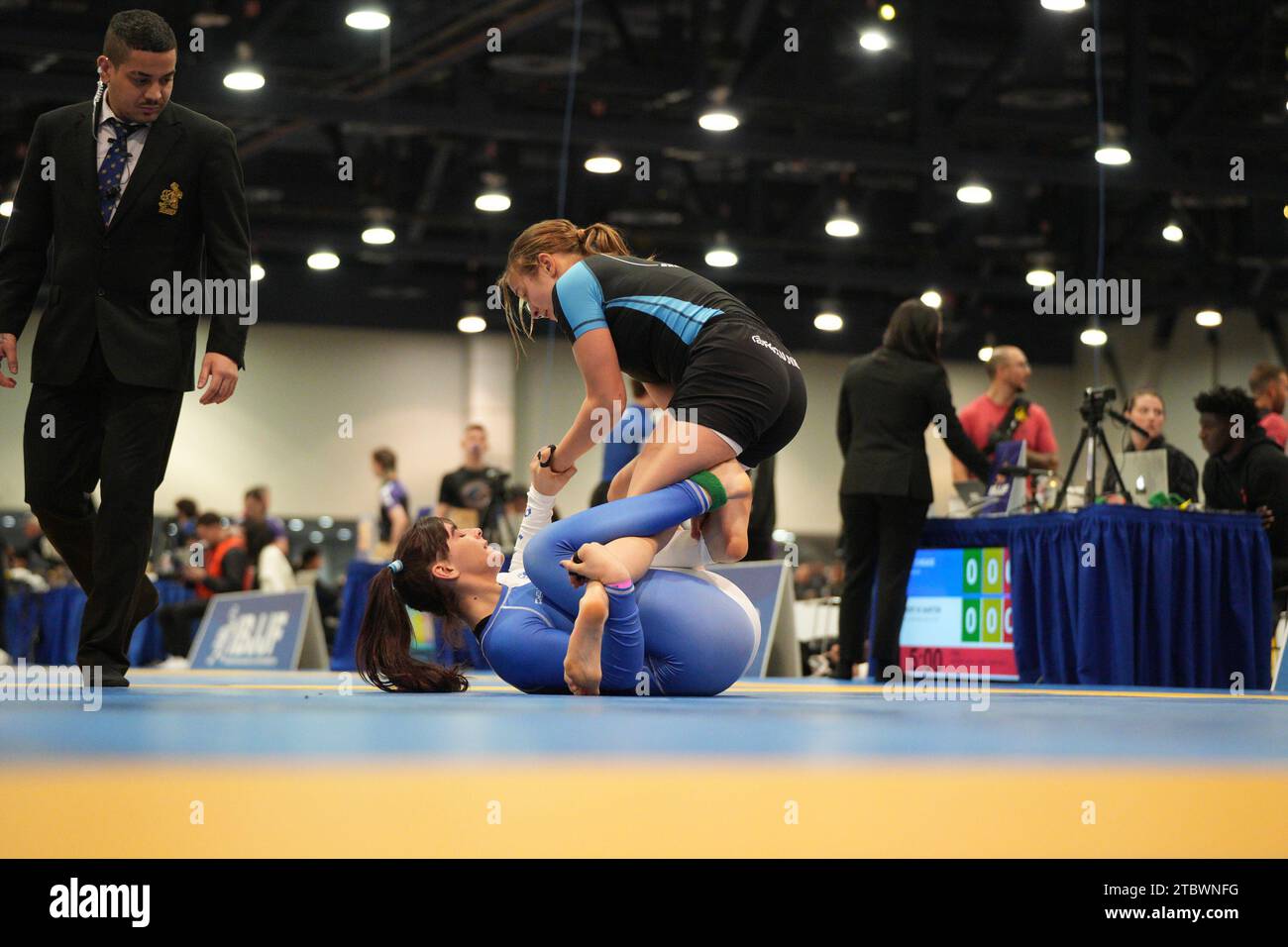 Las Vegas, Nevada, USA. 8th Dec, 2023. Helena Crevar fights her ...
