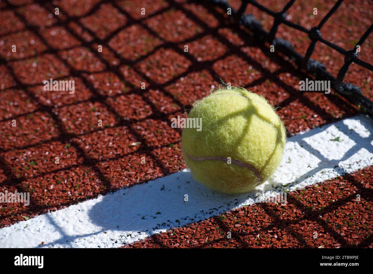 Black ball line hi-res stock photography and images - Alamy