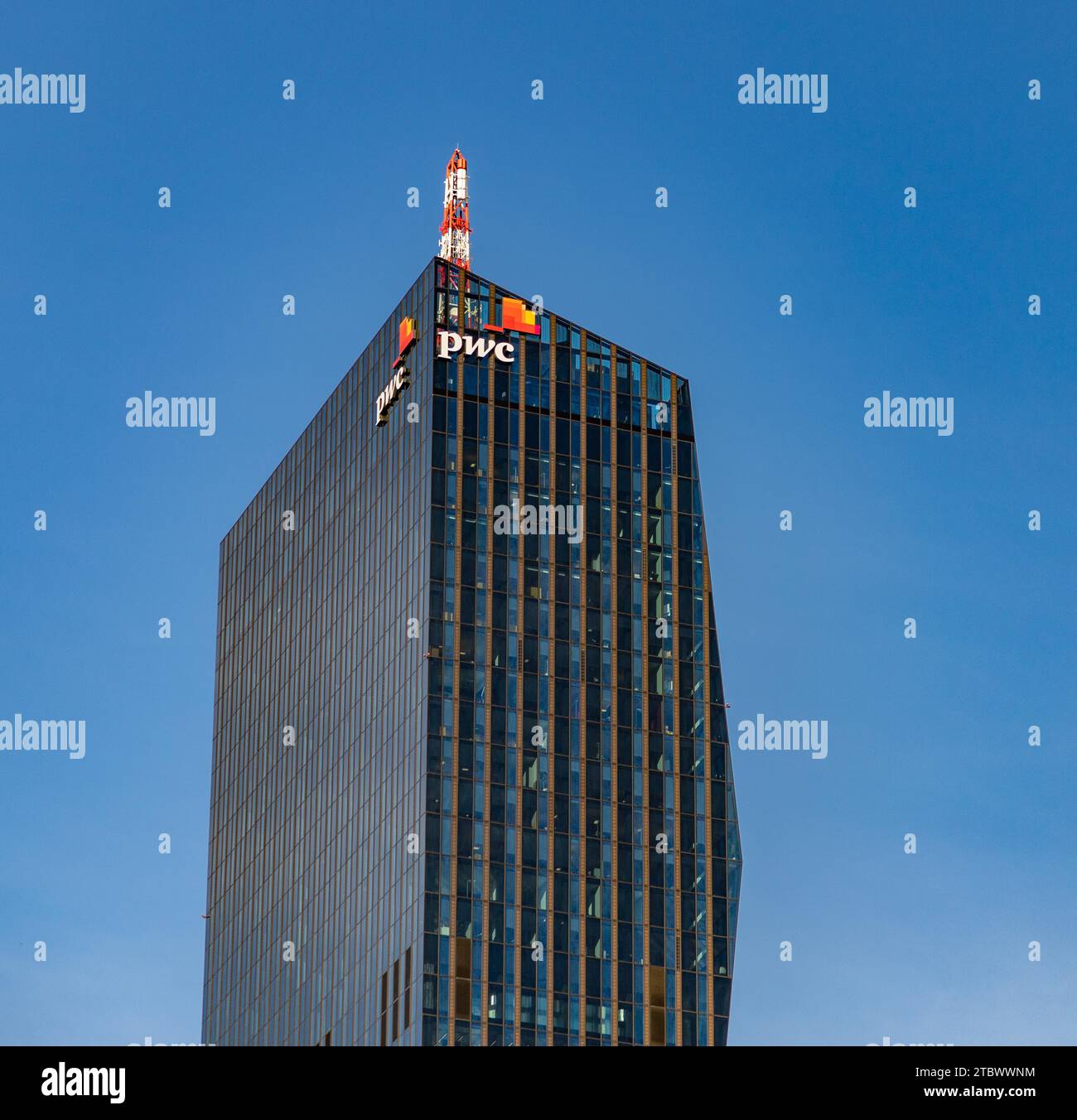 Pwc building hi-res stock photography and images - Alamy