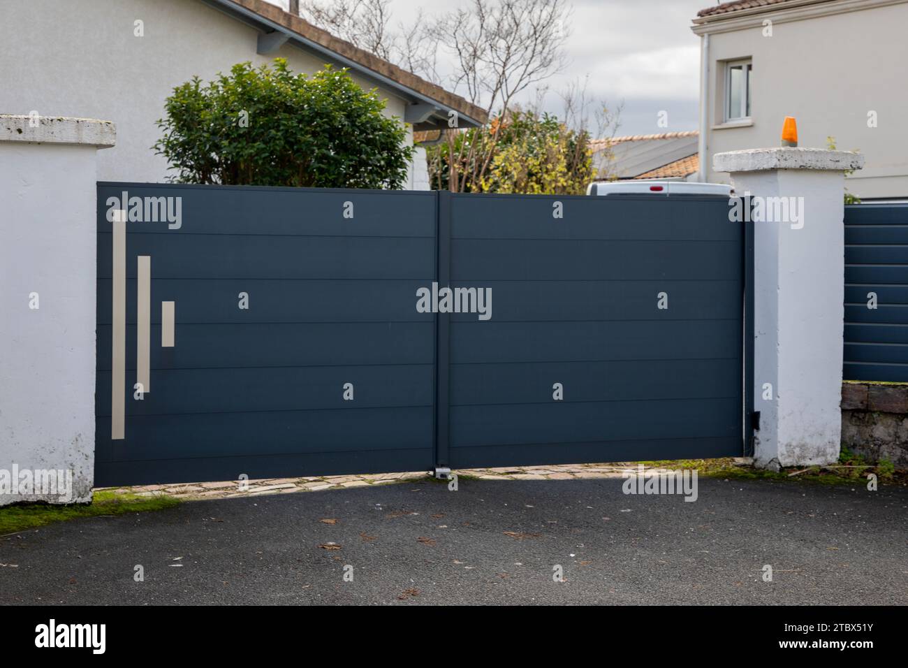 grey aluminum modern double door high gate home gray modern portal of ...