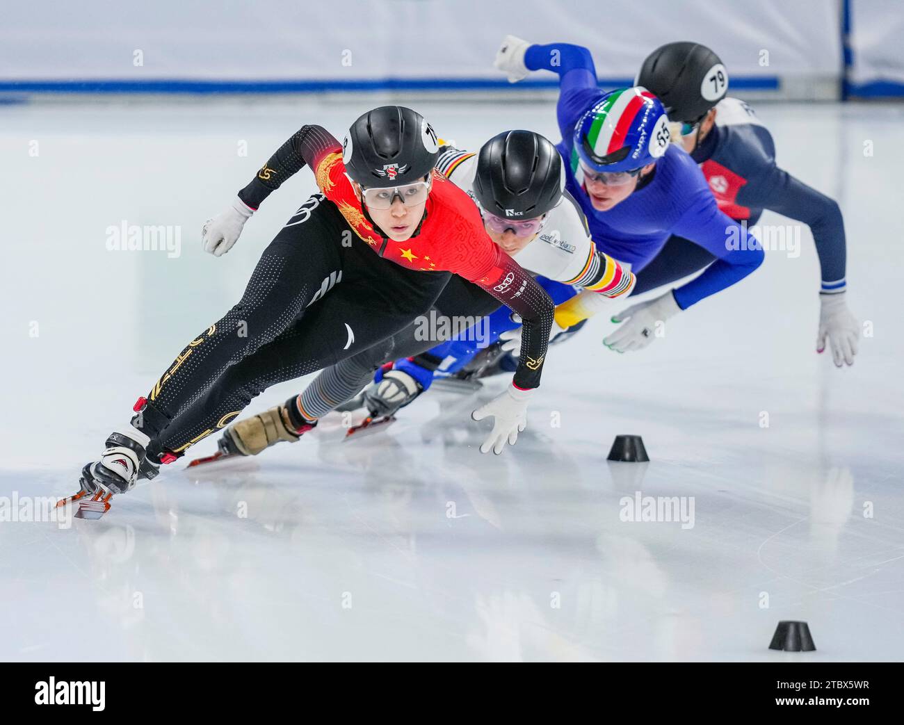 Beijing, China. 9th Dec, 2023. Fan Kexin (L) of China competes during ...