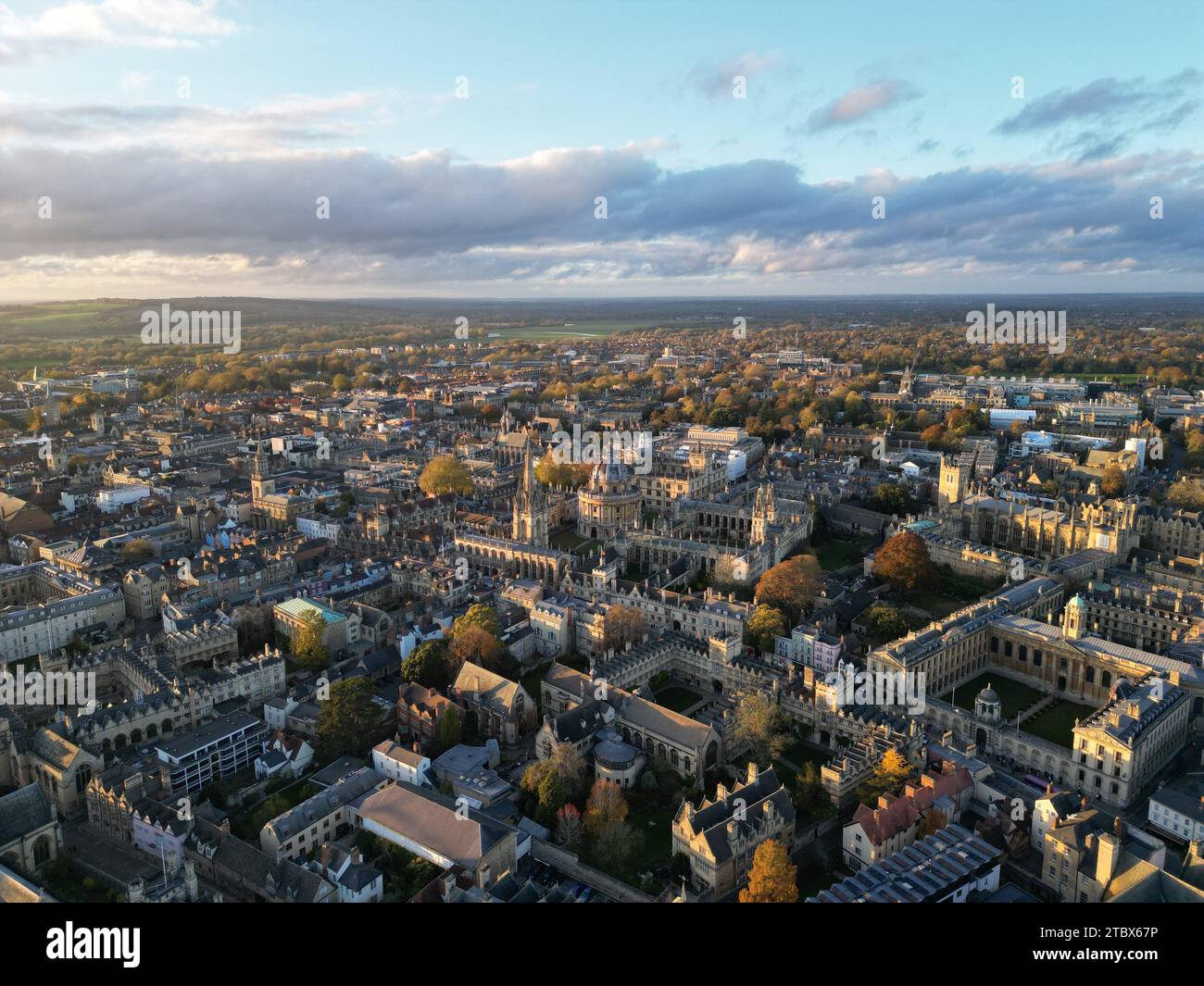 Oxford sunny town uk aerial hi-res stock photography and images - Alamy
