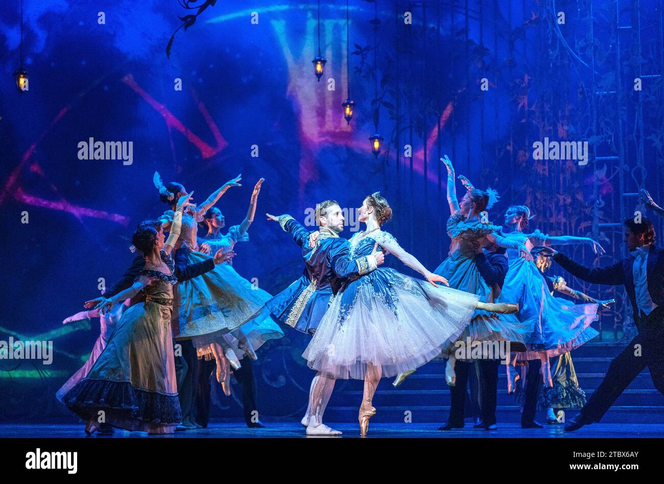 Principal dancers Jessica Fyfe and Bruno Micchiardi on stage during the ...