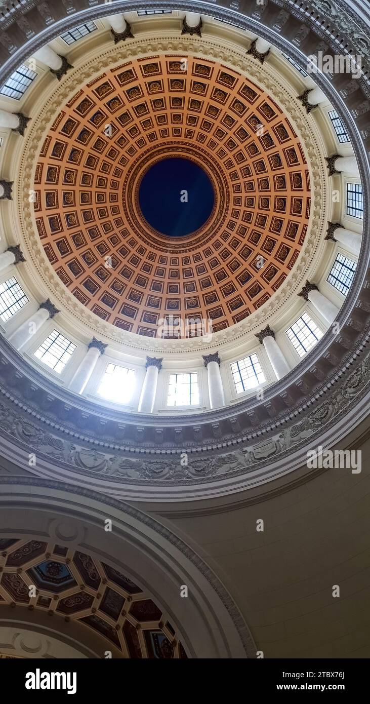 Cuba havana capitol building interior hi-res stock photography and ...