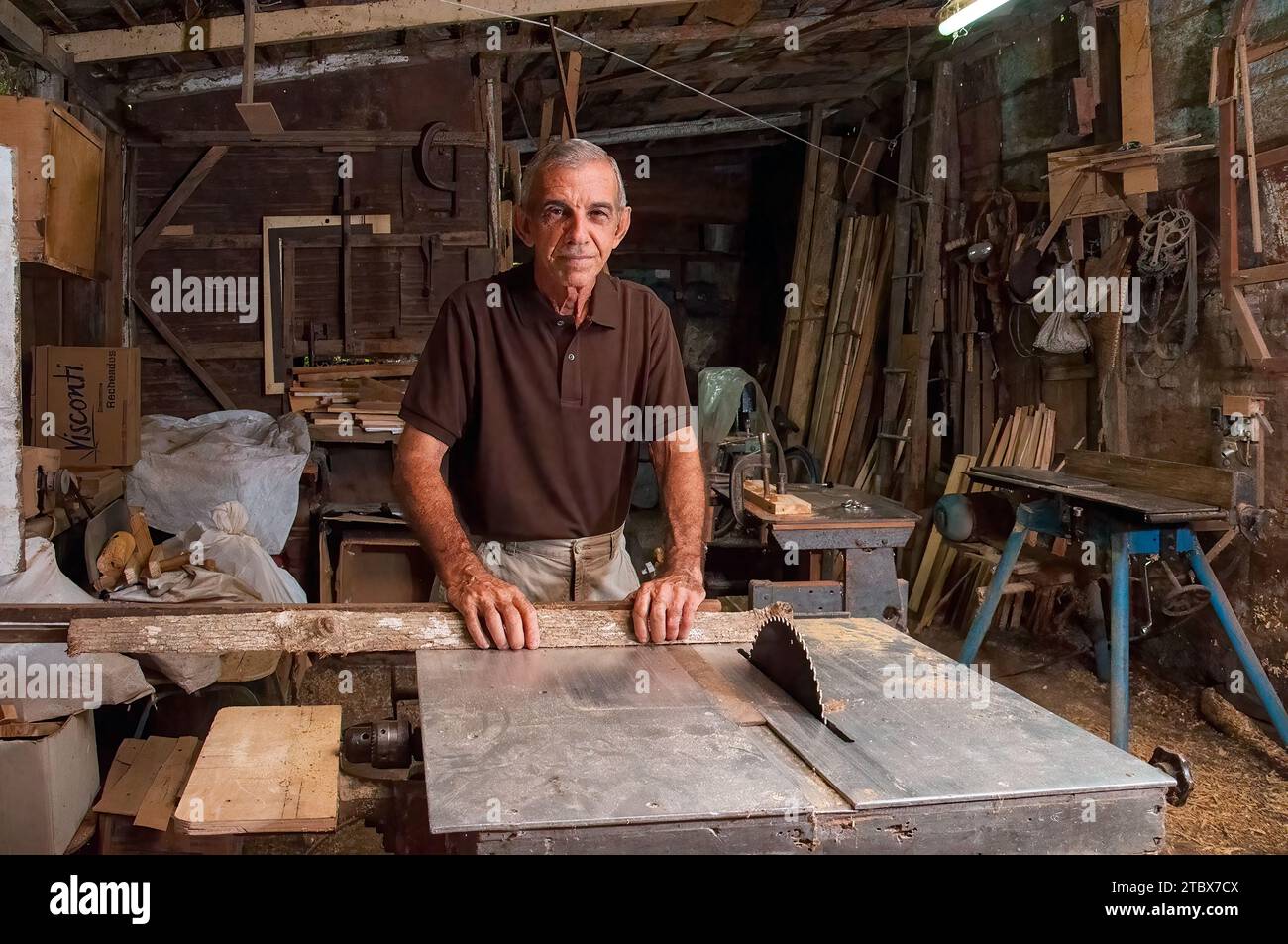Cuban self employment hi-res stock photography and images - Alamy