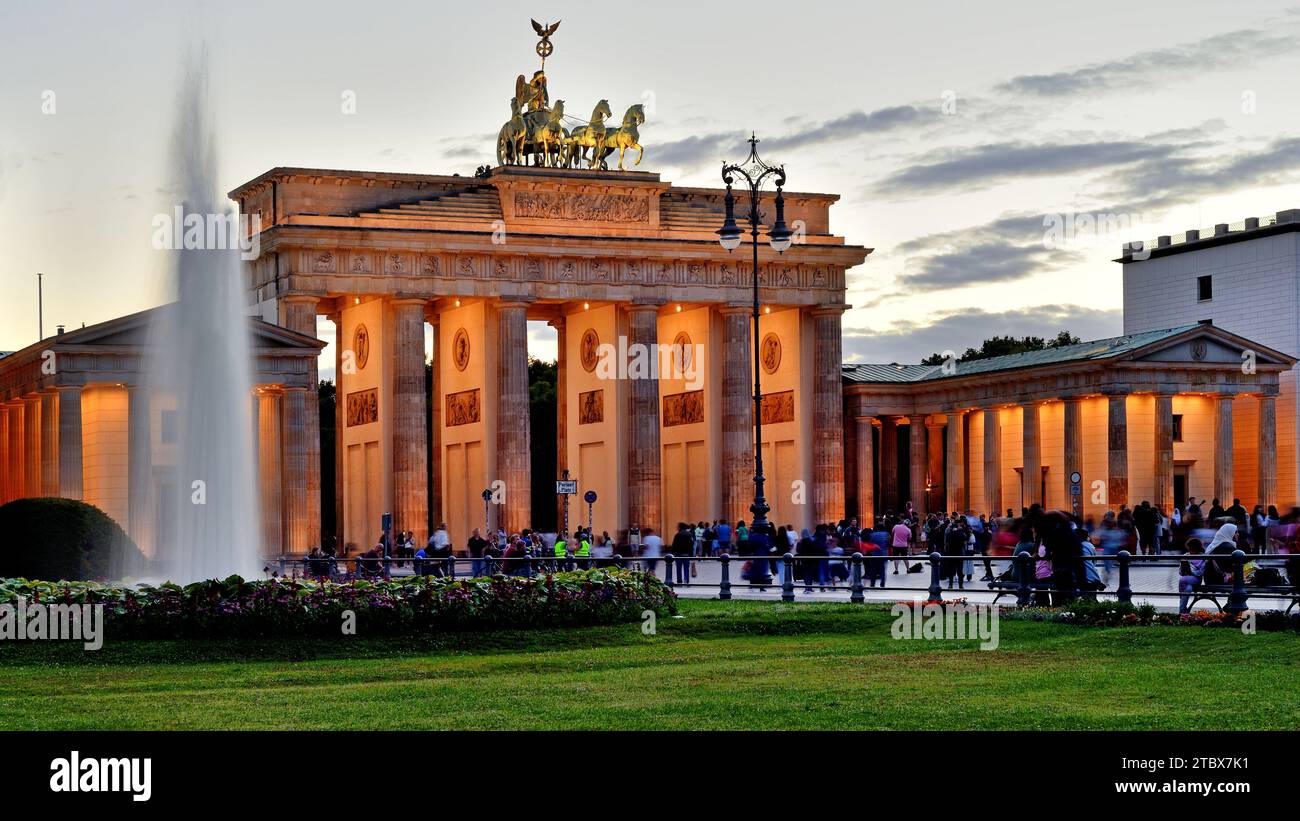 Brandenburg Gate (Brandenburger Tor) Berlin, Germany Stock Photo - Alamy