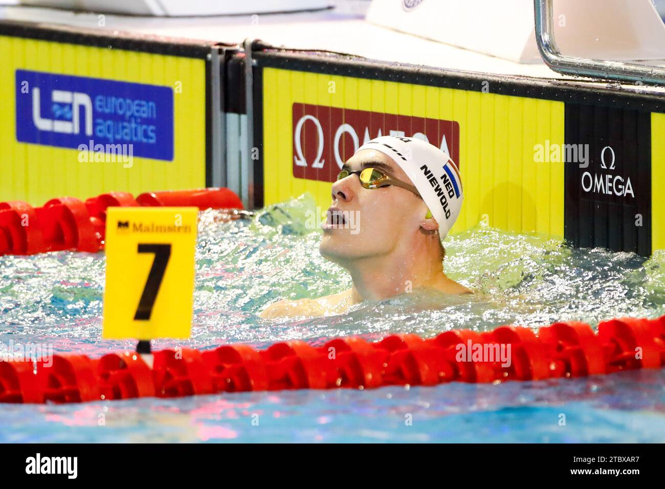 Sean niewold hi-res stock photography and images - Alamy