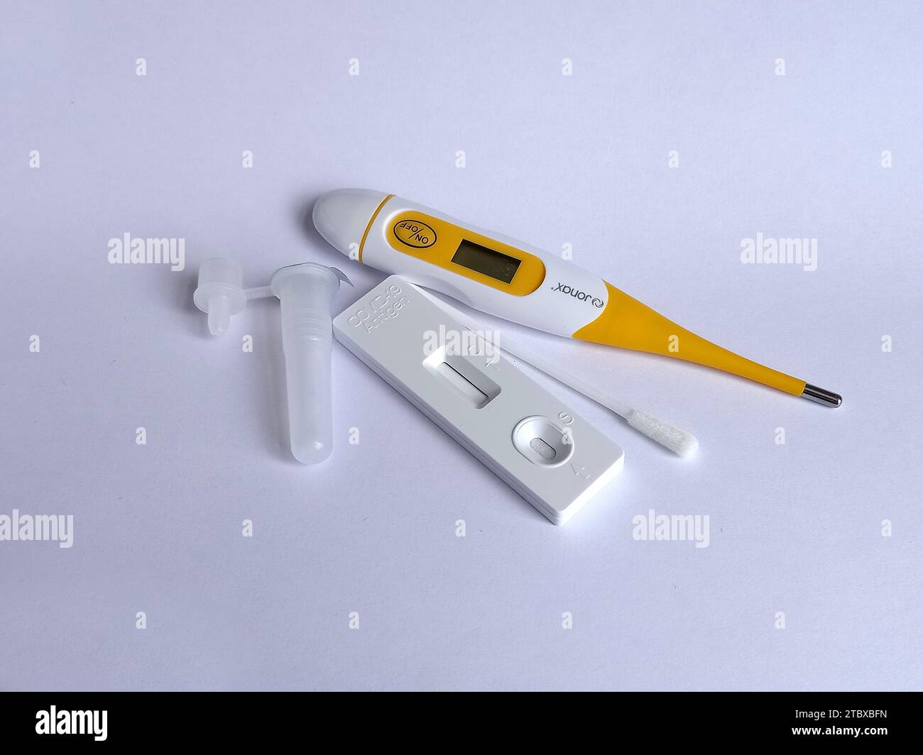virus Covid-19 rapid fast test sars-cov-2 antigen saliva slobber ...