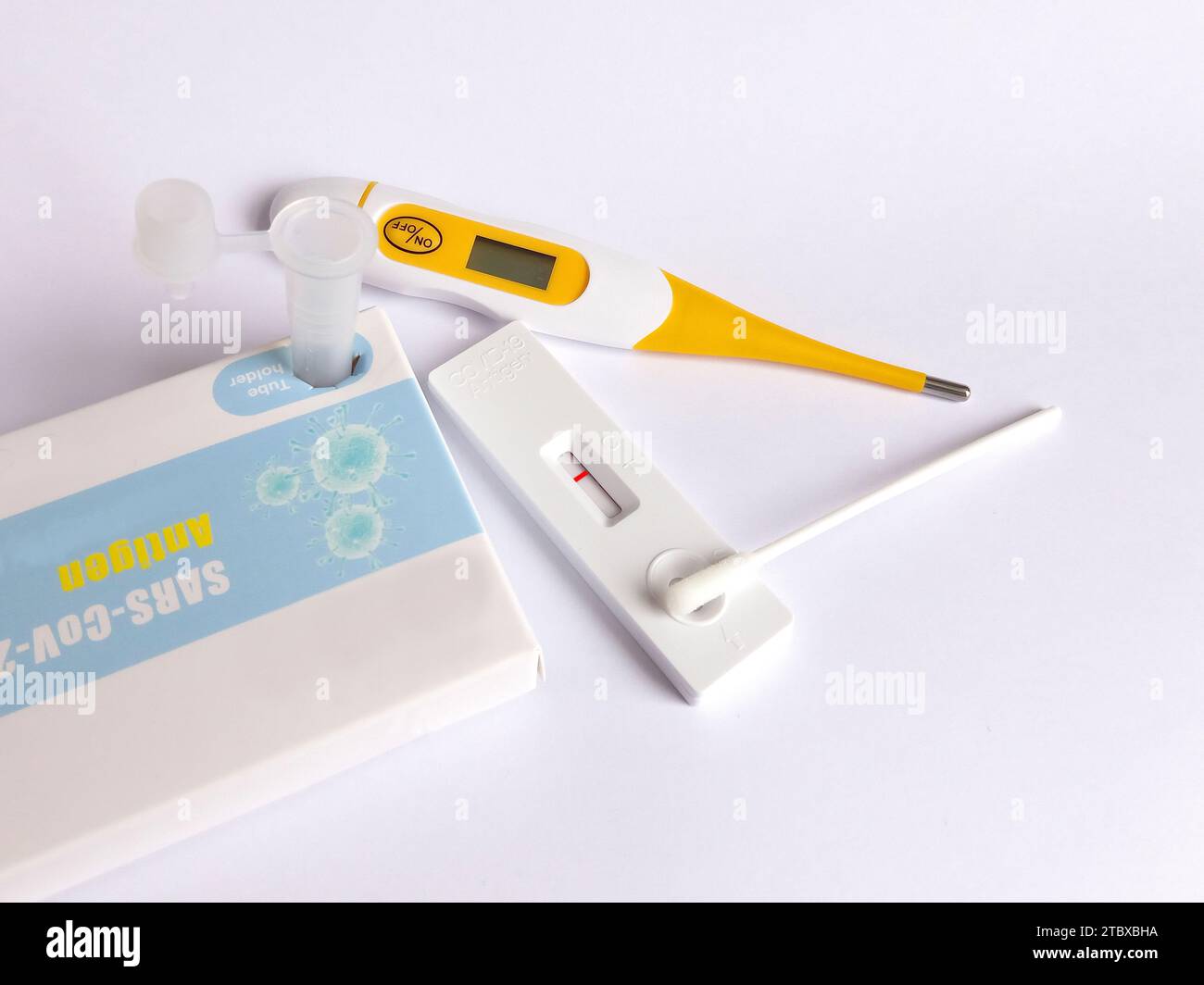 negative result virus Covid-19 rapid fast test sars-cov-2 antigen ...