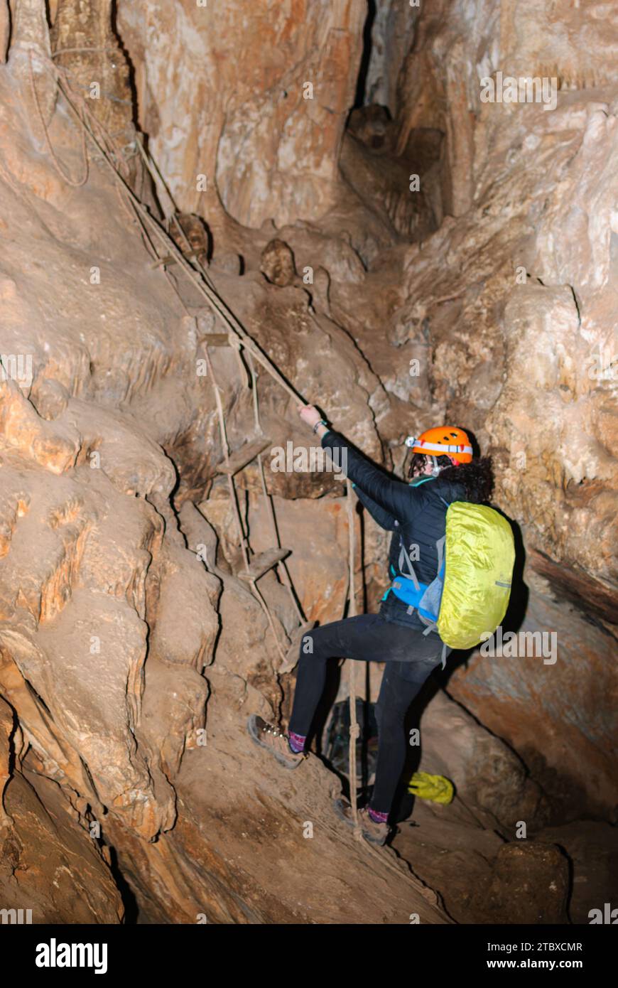 Woman caving spelunking cave hi-res stock photography and images - Alamy