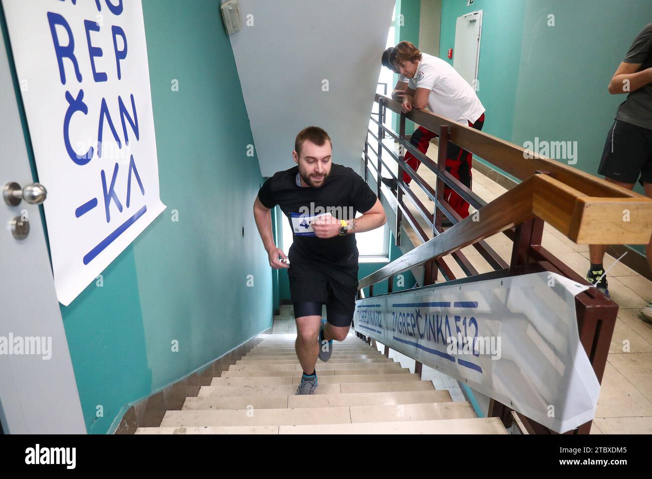 Zagreb, Croatia. 09th Dec, 2023. Man runs during the Zagrepcanka 512 ...