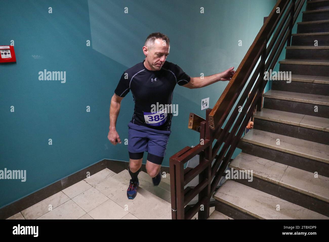 Zagreb, Croatia. 09th Dec, 2023. Man runs during the Zagrepcanka 512 ...
