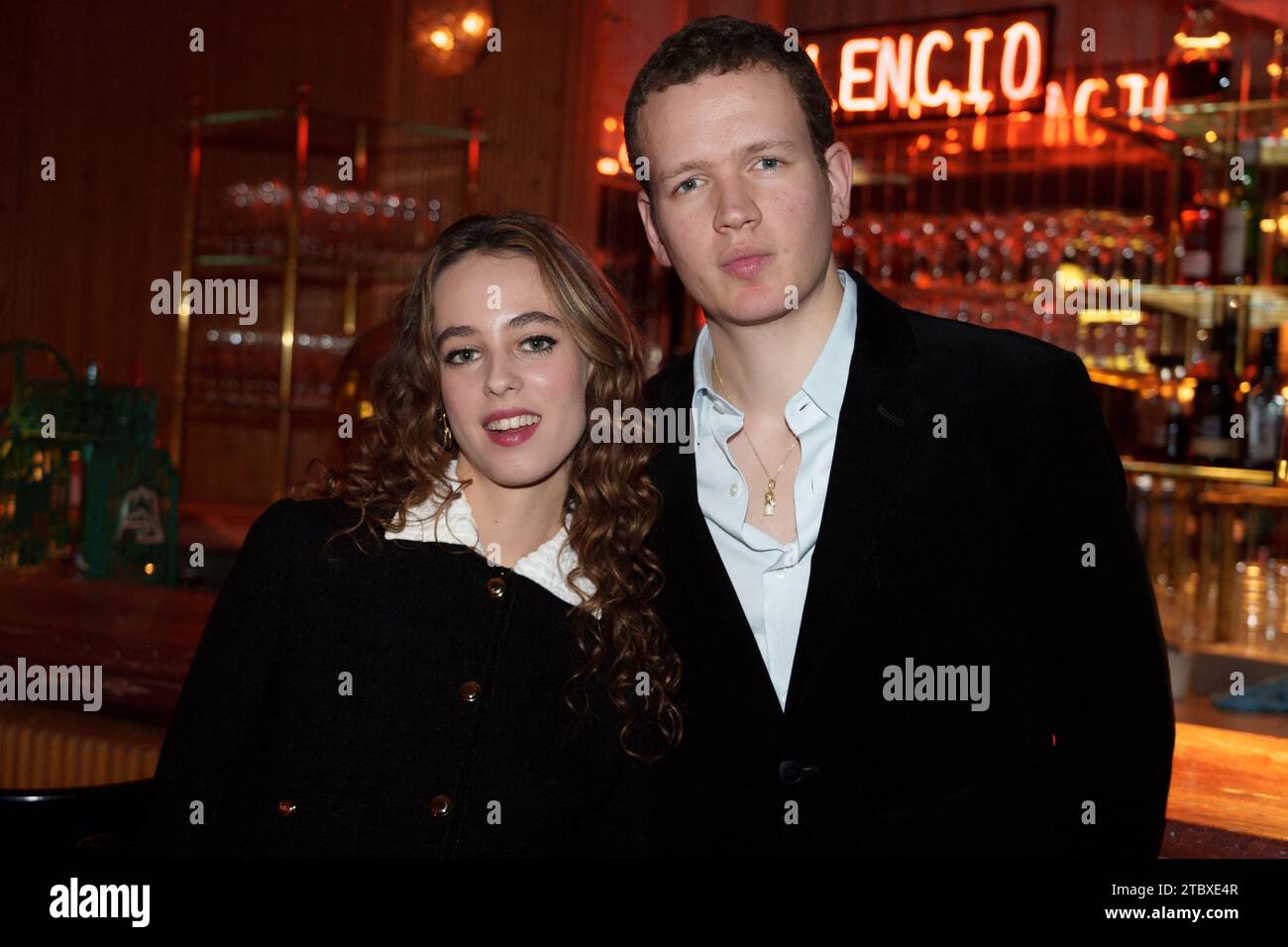 Paris, France. 08th Dec, 2023. Tess Barthelemy and her brother Noe Boon ...