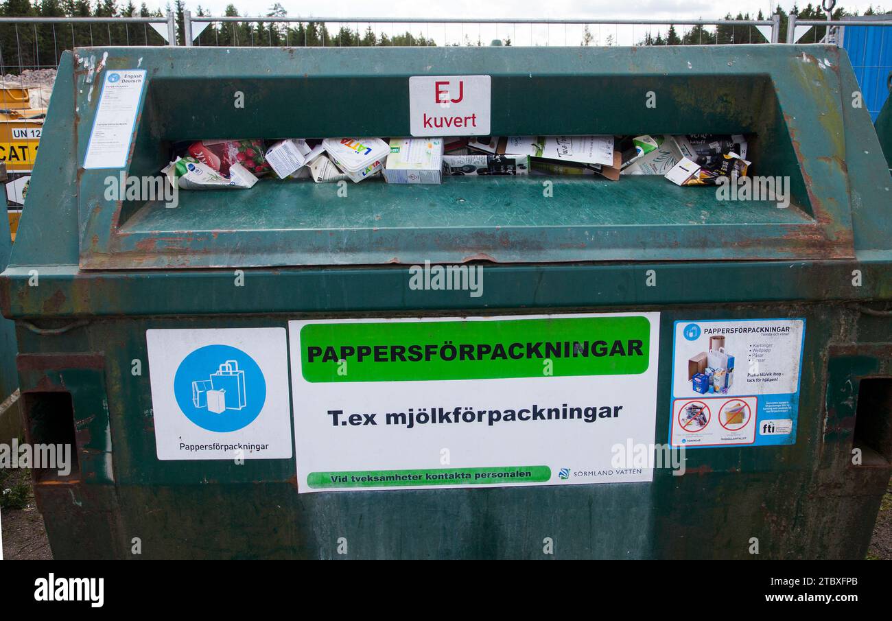 CONTAINER FOR RECYCLING of paper packaging Stock Photo - Alamy