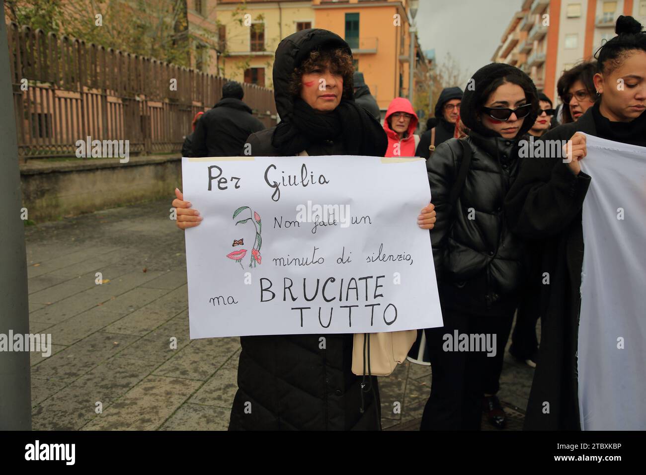 Women march in protest with the murders of women by husbands and ...