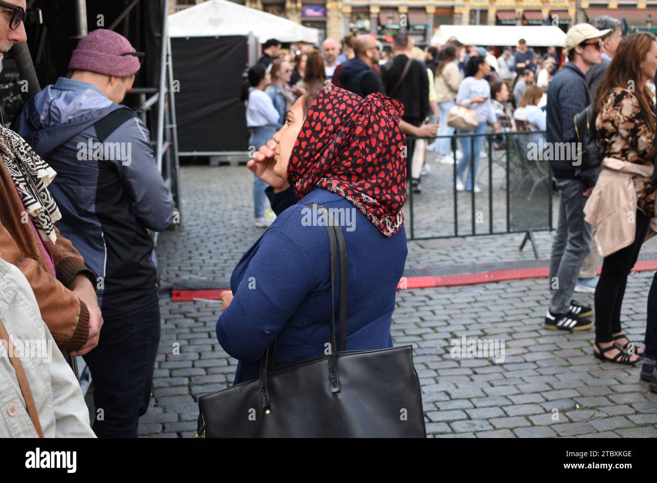 Gypsy woman and street hi-res stock photography and images - Alamy