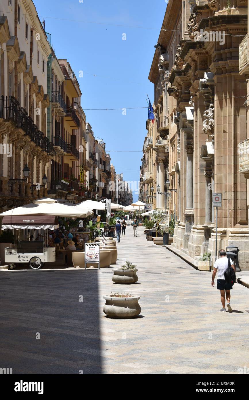 Sicilian people walking in hi-res stock photography and images - Alamy