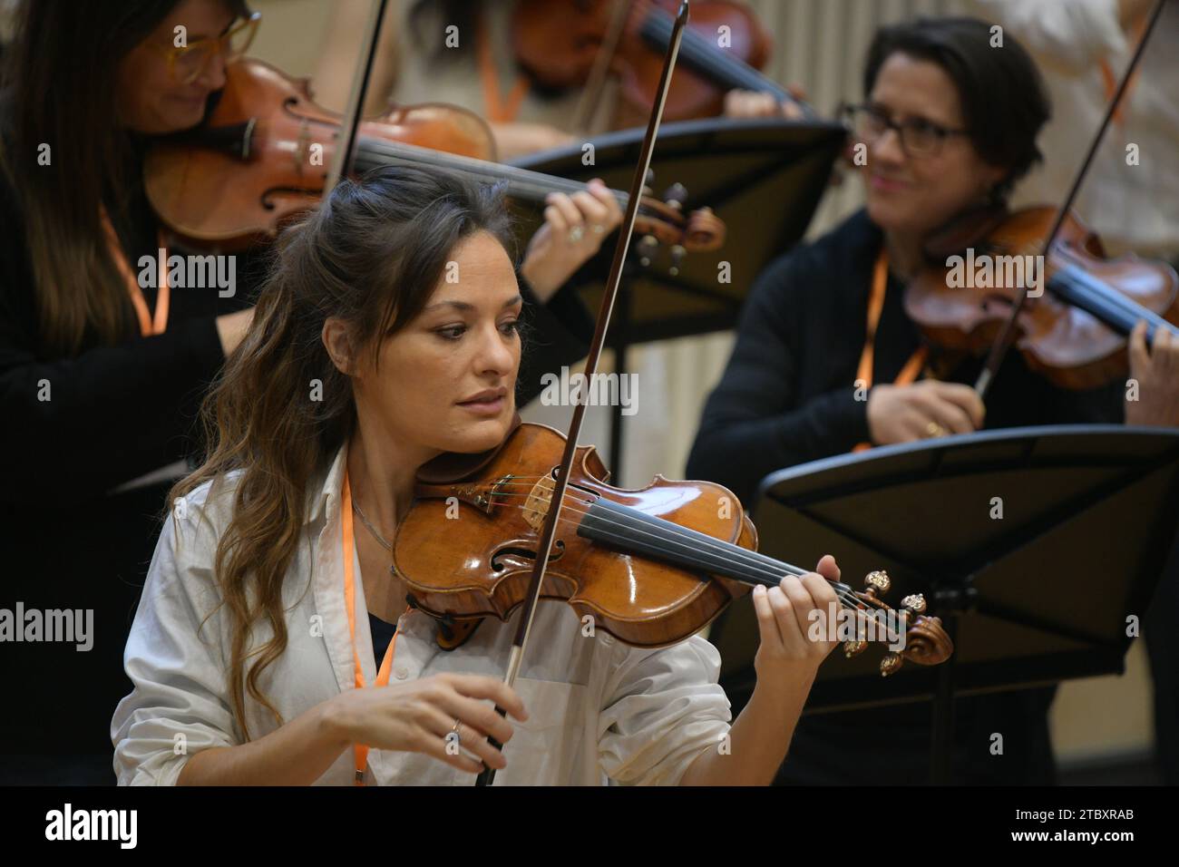 Edinburgh Scotland, UK 09 December 2023. Nicola Benedetti at Stewart's ...